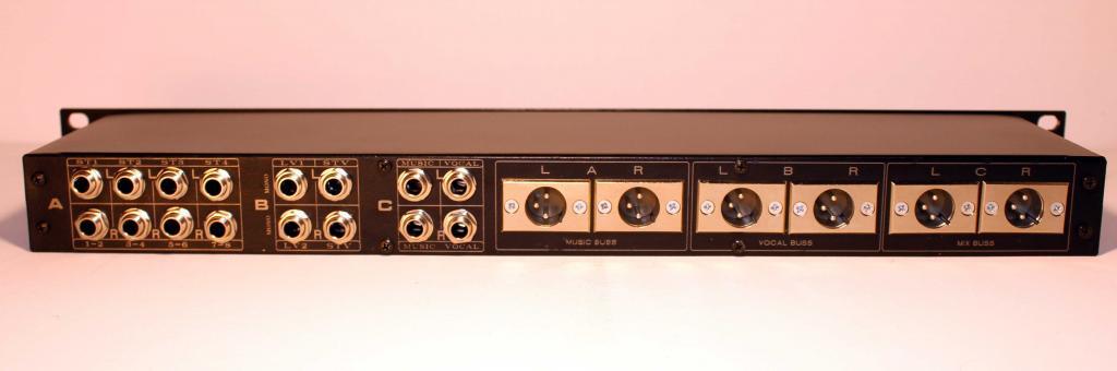 16-Input 4-BUS Analog 3-Sub Mix BUS Summing Mixer