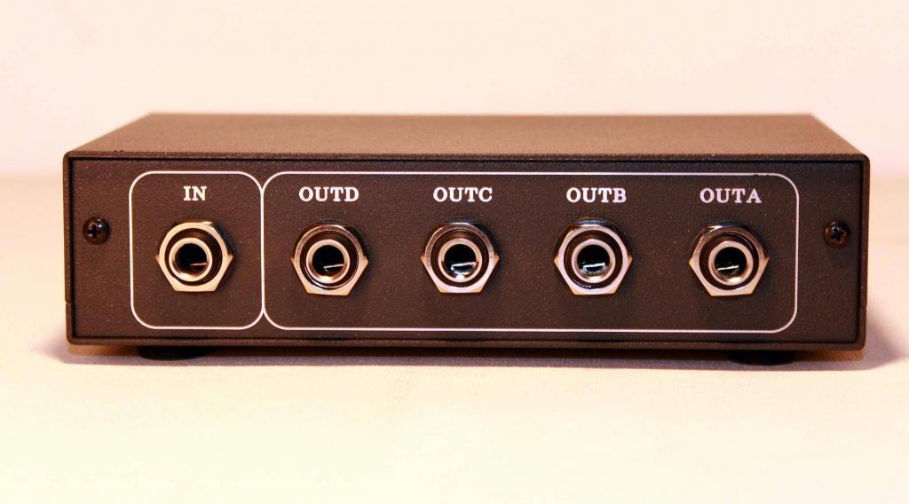 1 In to 4 Out TRS Headphone Amp Switcher Distribution Splitter Studio ...