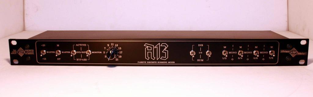 8-Channel Analog Summing Mixer with insert monitor gain control
