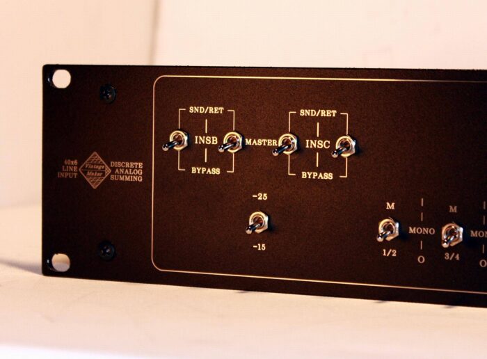 2U Rack 40 In - 6 Out Summing Mixer - 3 x Master Insert