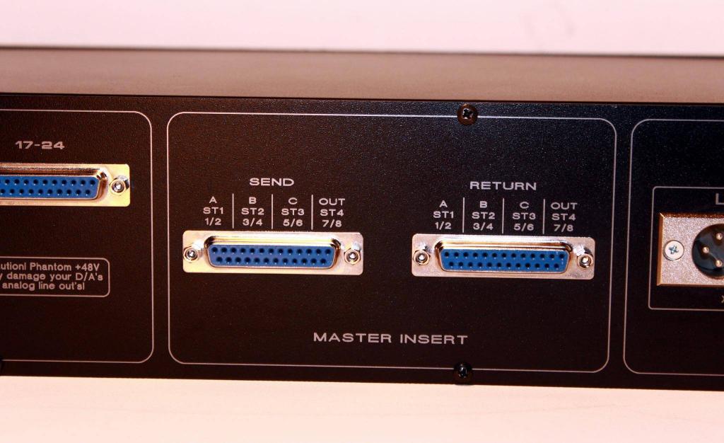 2U Rack 40 In - 6 Out Summing Mixer - 3 x Master Insert