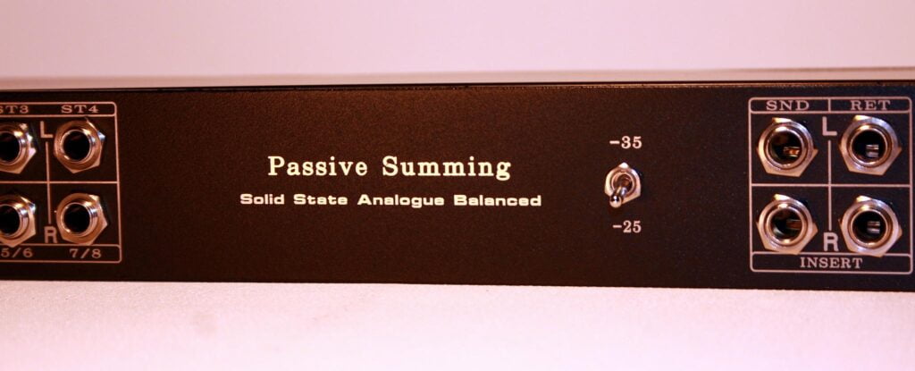 8-Ch Front Side Connection Summing Box with Inserts