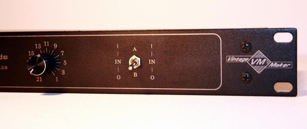 Studio Monitor Volume Controller - Audio Line Switcher