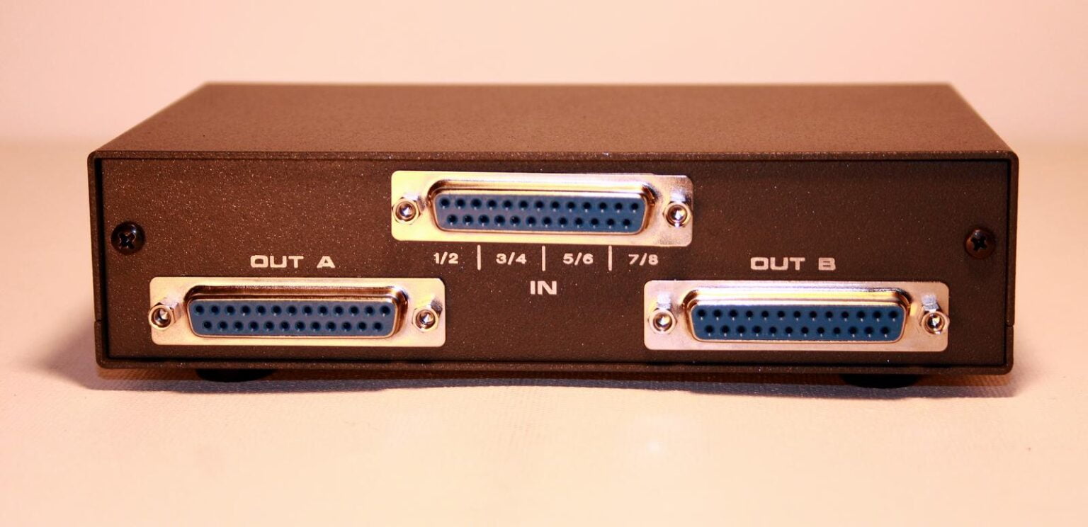 24 Channel Studio Line Splitter Router Combiner DSUB 8 to 16 Bi ...