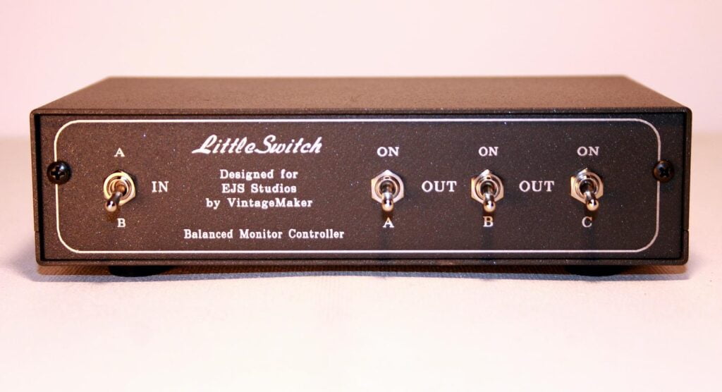 4 In - 6 Out Channel Splitter - Combiner TRS Analog Switch Line Monitor ...