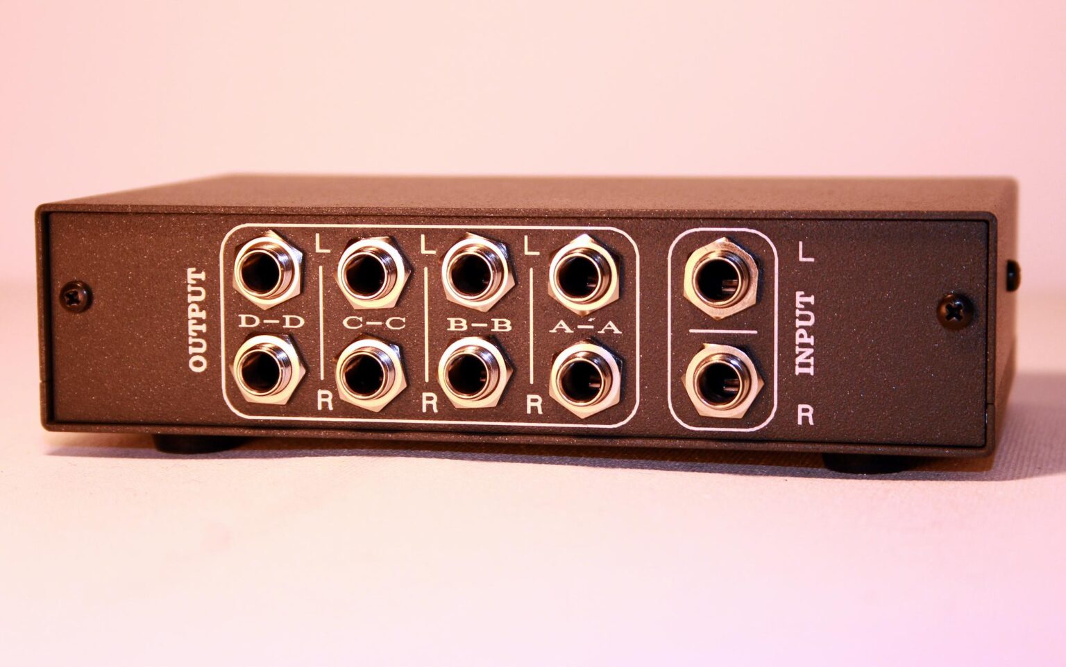 2 to 8 or 8 to 2 Channel Studio Combiner Splitter TRS Bi-Directional ...
