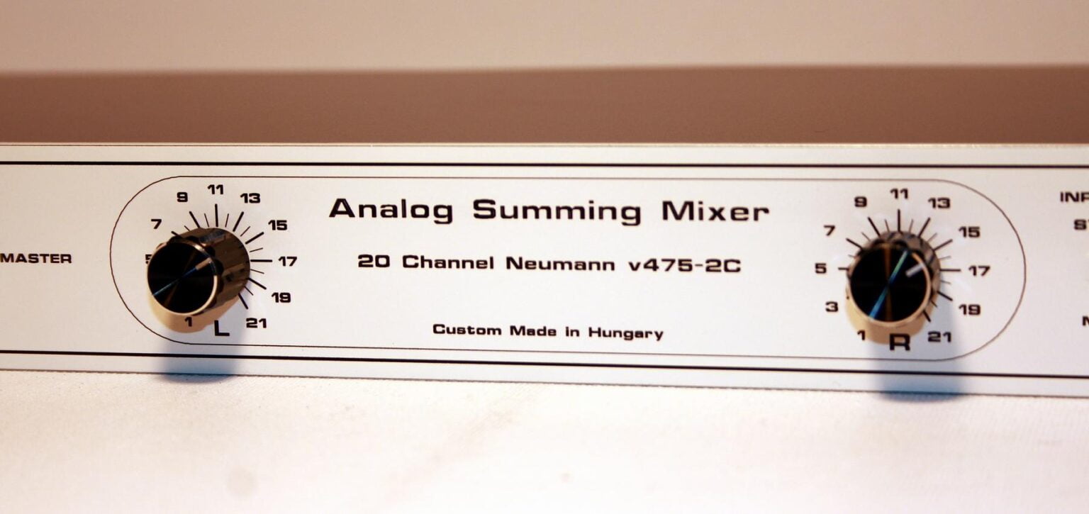 Neumann Summing Mixer Analog Warm rackmount - VintageMaker since 2010