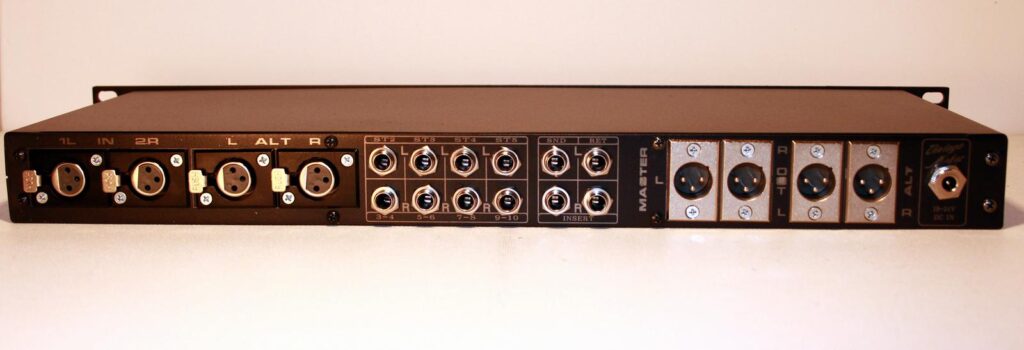 Custom Audio Racking Service - Vintage Maker Custom Studio Equipments